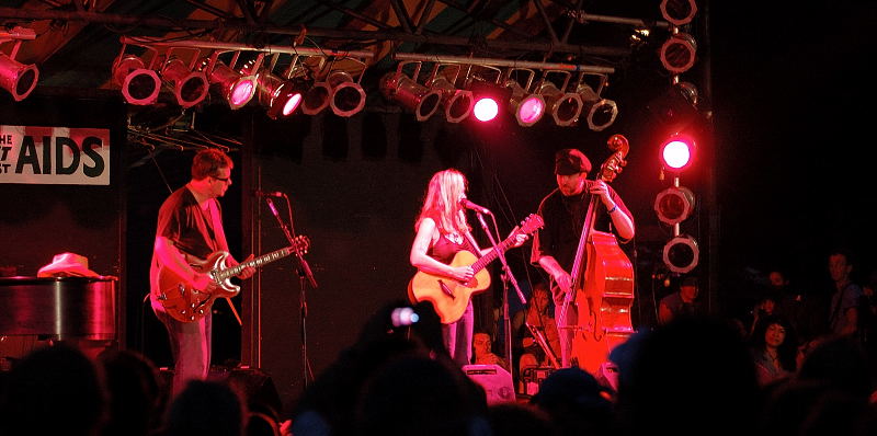 The Waifs - Rickie Lee Jones - Grassroots Festival Trumansburg '05 ...